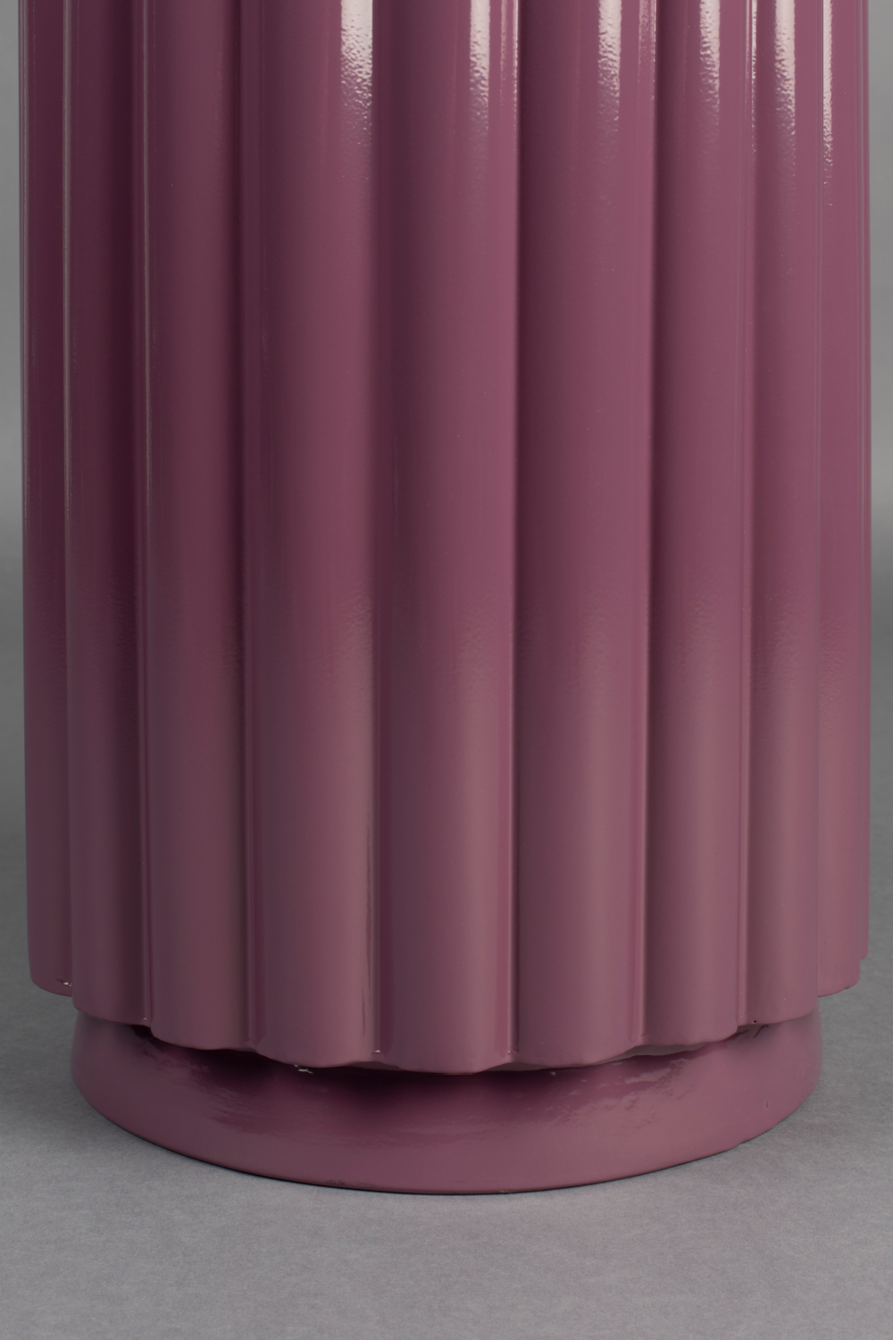Fluted Cylindrical Stool | Dutchbone Camila | OROA