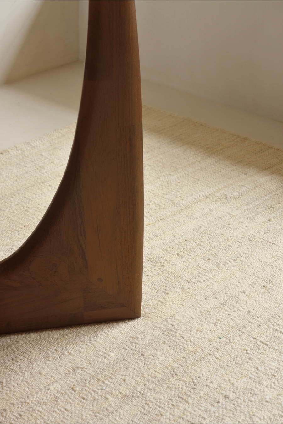 Textured Sheep Wool Rug | Ethnicraft Nomad | OROA